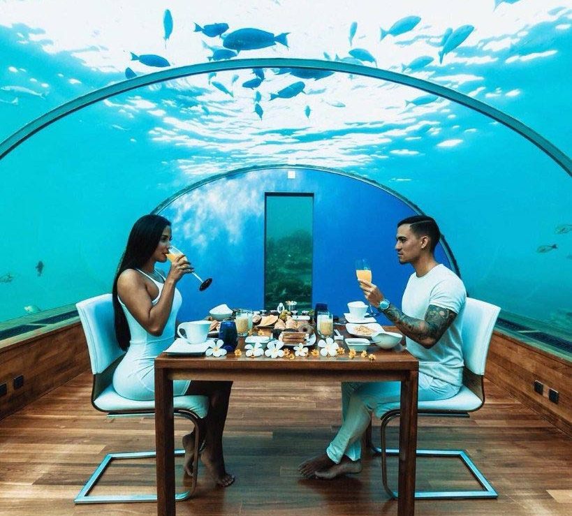 Ithaa-Undersea-Restaurant-1