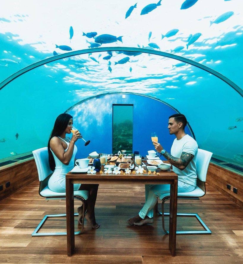 Ithaa-Undersea-Restaurant-1