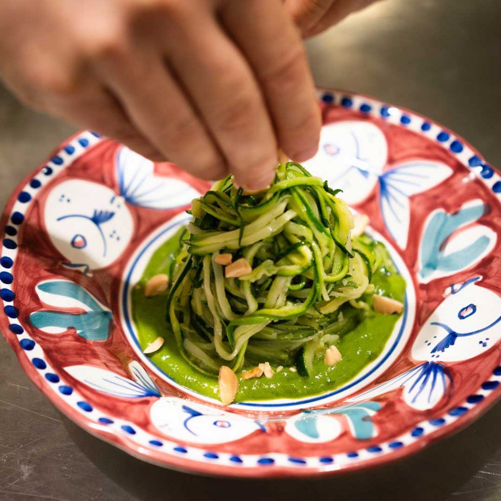 positano-italia-pasta-pesto