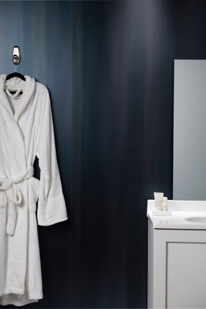 laminado-metalico-decometal-formica-dark-rolled-steel-m9421