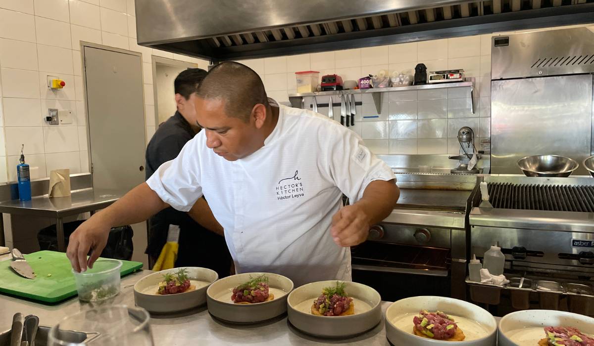 hector-leyva-cocinando-en-vivo