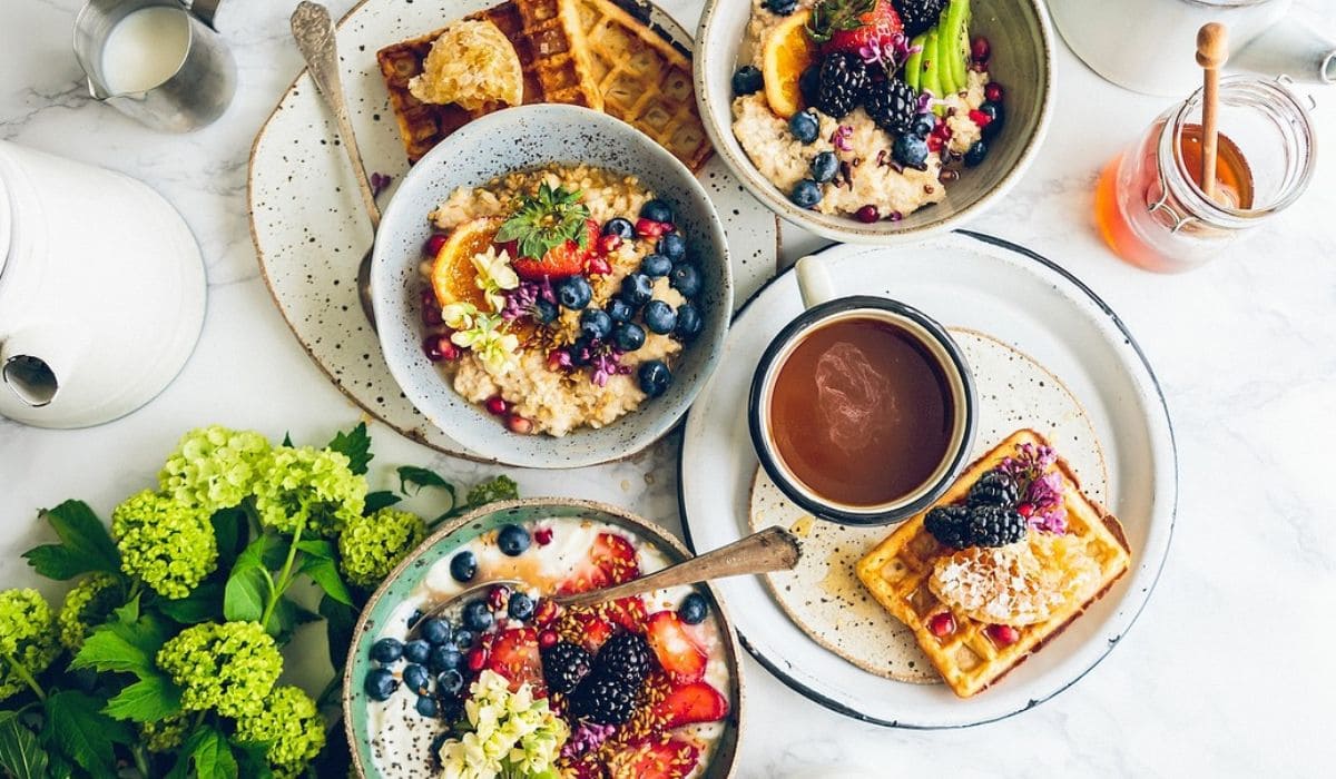 El orden en el que debes comer los alimentos en el desayuno para bajar ...